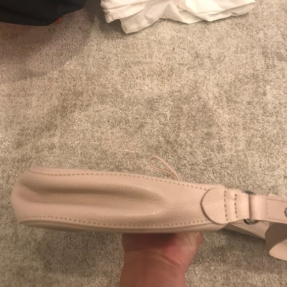 Longchamp | Bags | New Longchamp Small Beige Leather Shoulder Bag ...